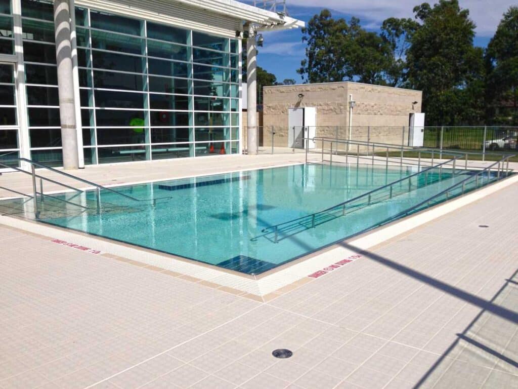 Hydrotherapy Pool - For Therapeutic Moments At Home - Blue Pools And Spas