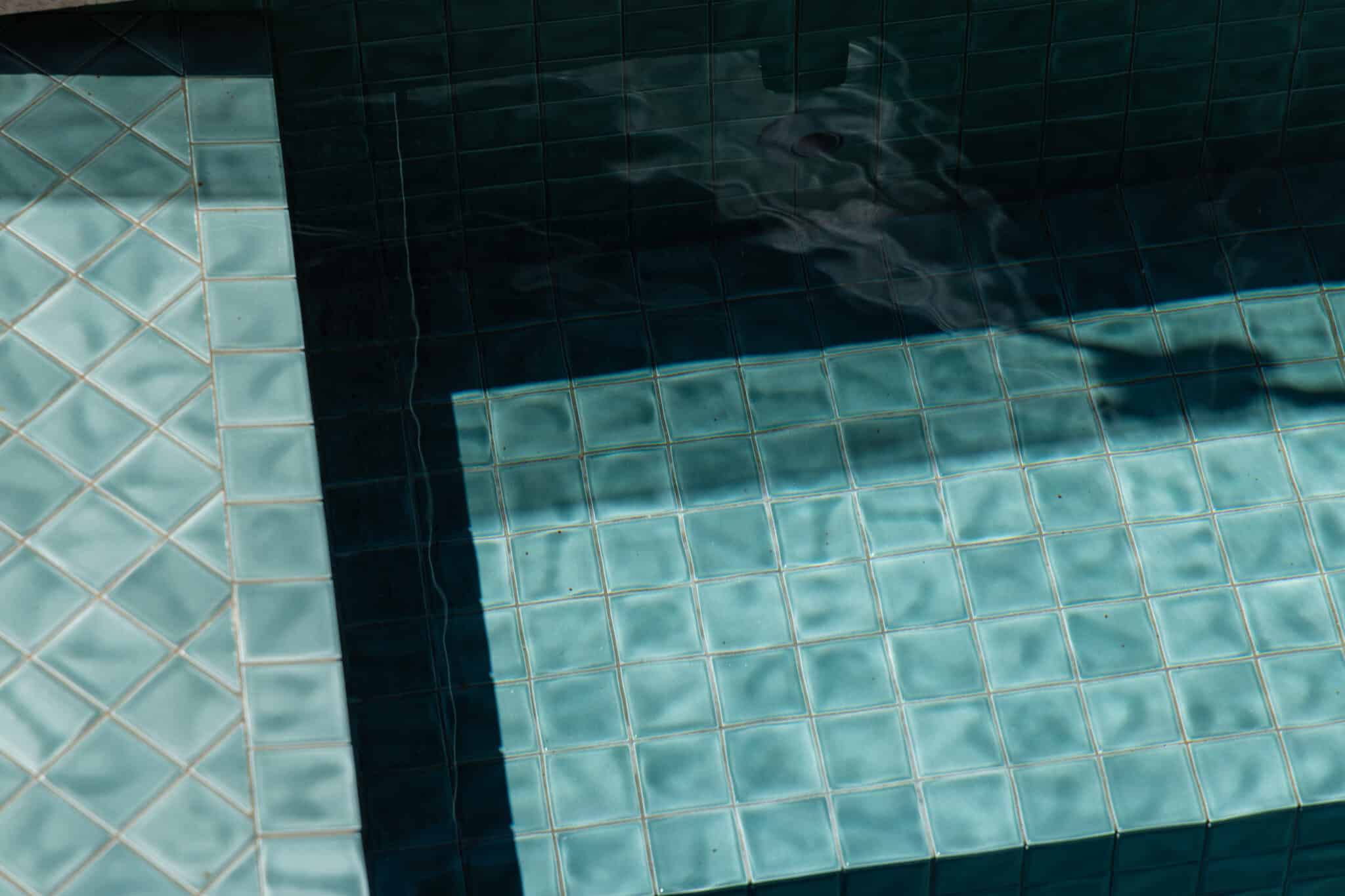 What are the best materials used by high-quality pool builders? - Blue ...